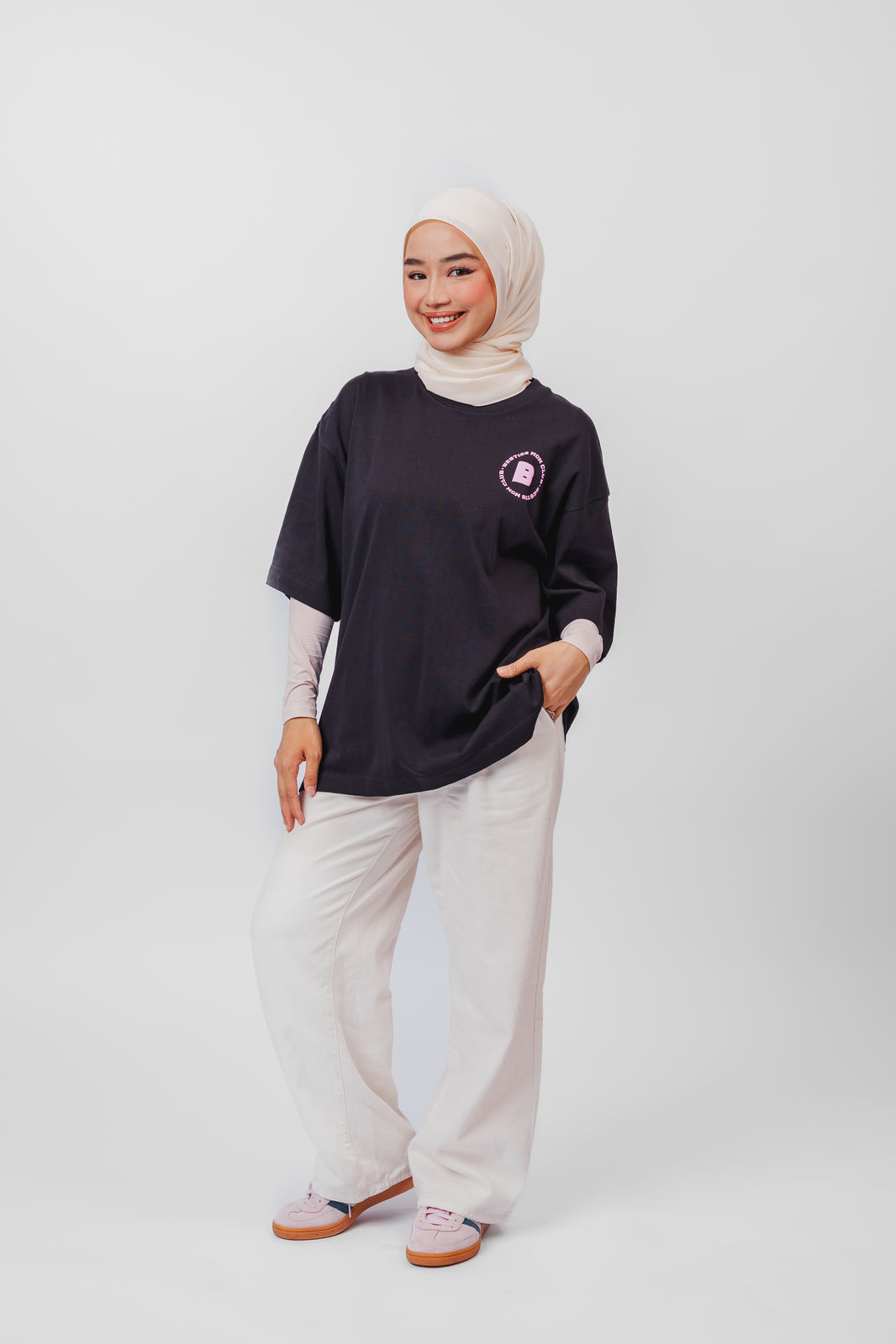 BESTIES CLUB X AIDA RAZMAN – Besties Club