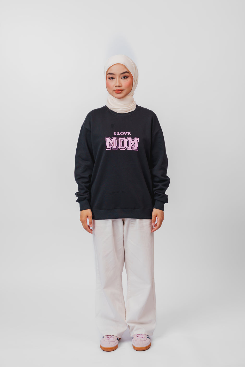 BESTIES CLUB X AIDA RAZMAN – Besties Club